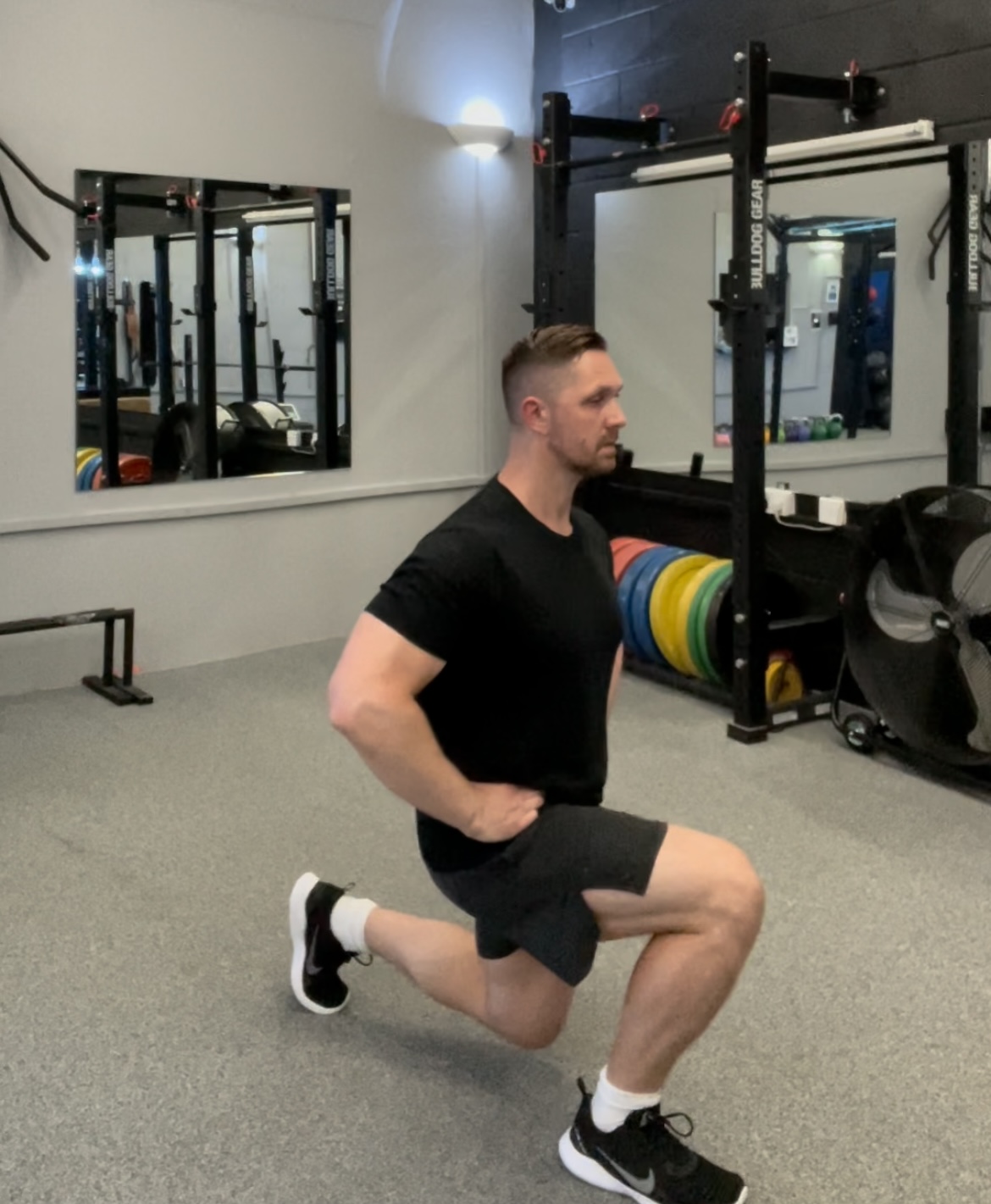 Why Walking Lunges Are So Good | Pro Trainer